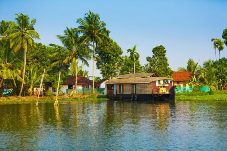 India – Country Profile: Capital, Population, Economy & Culture ...